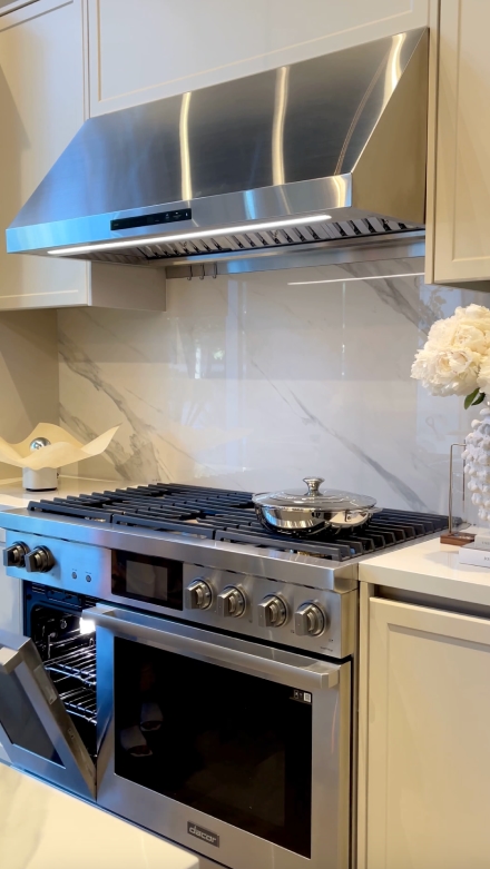 Ashlee Labarrie - Luxury Kitchen Appliances