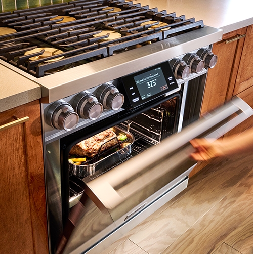 Luxury Built-In Ovens for Effortless Cooking and Elegant Design