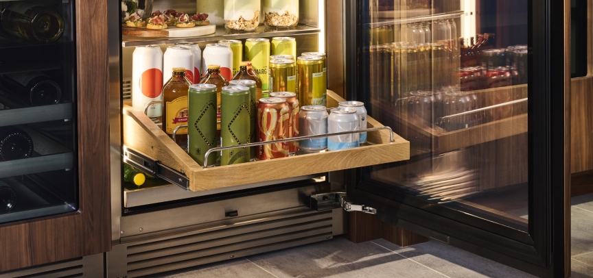 24-Inch Undercounter Beverage Refrigerator