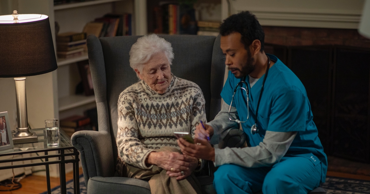 Home Health & Home Care Solutions | Samsung Business