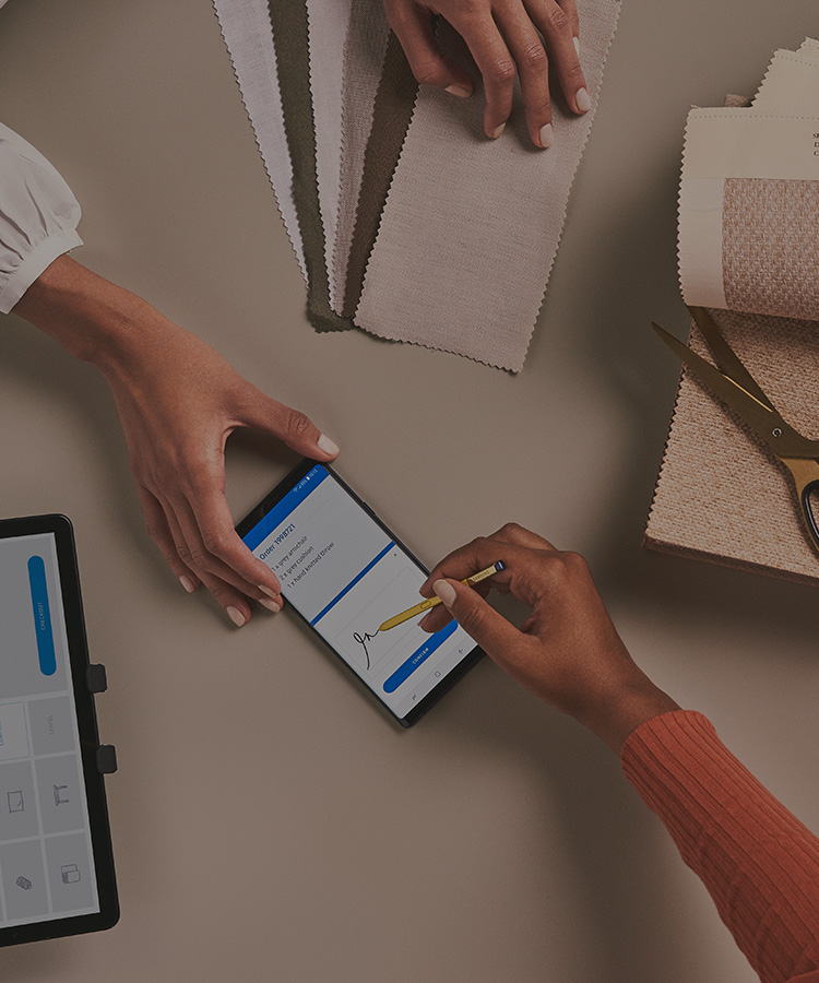 Connected Retail | Smart Retail Solutions | Samsung Business