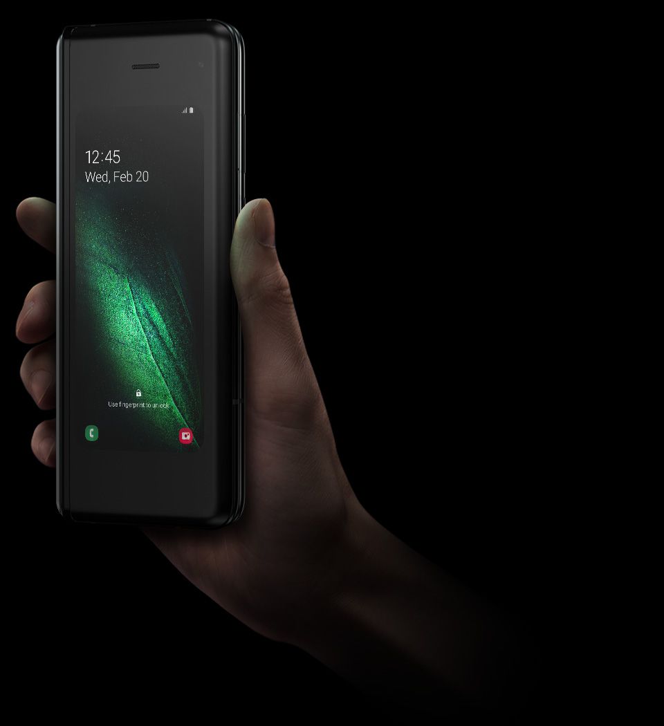 Samsung Galaxy Fold Experience - Multitasking & One Hand Use | Samsung US